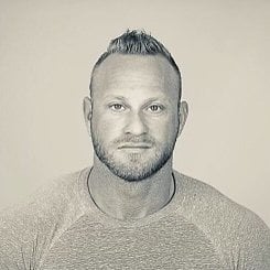 The New and Improved Soundscape of Singer-Songwriter Alton Simon Sends ...